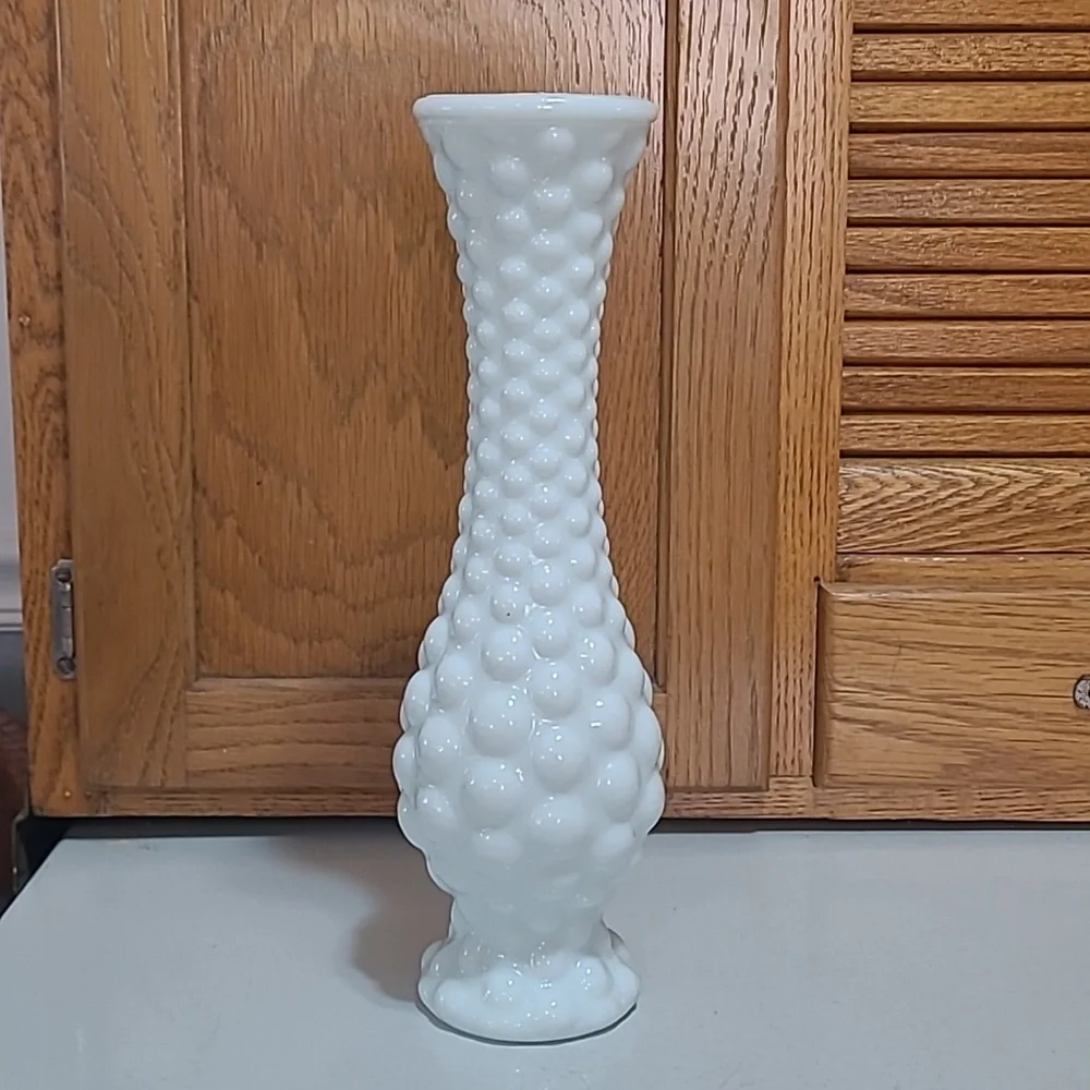 Anchor Hocking | Accents | Anchor Hocking Milk Glass Bubble Pattern ...